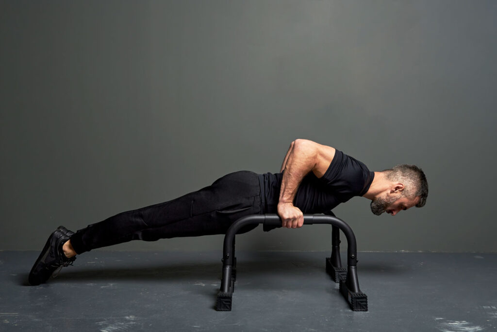 Calisthenics for Beginners | Mirafit