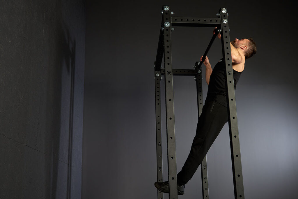What is a Kipping Pull Up? | Mirafit