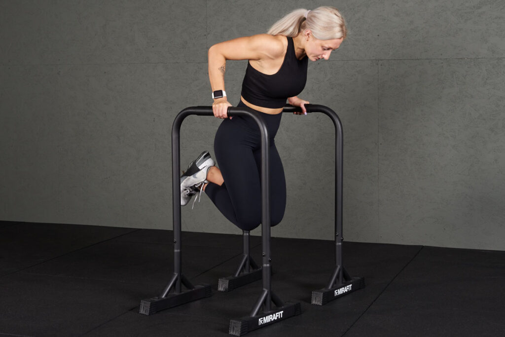 Top 10 Ways to Build Your Triceps | Mirafit