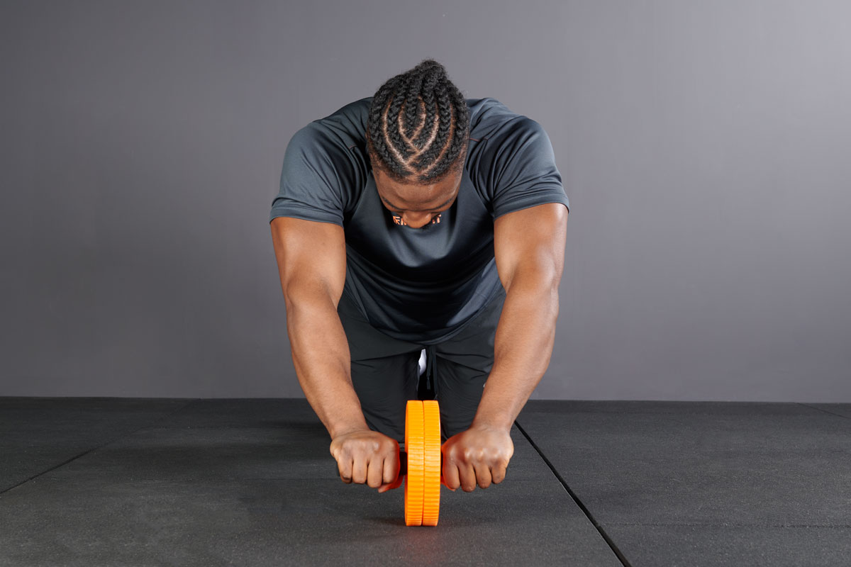 How to Do an Ab Rollout | Mirafit