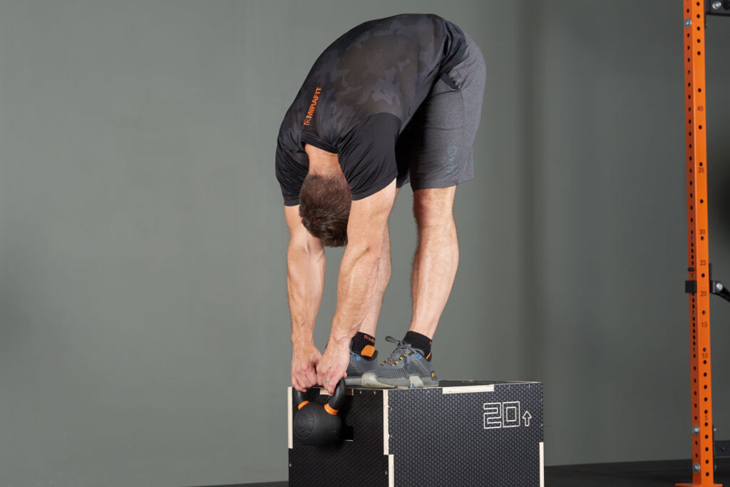 How to Perform a Jefferson Curl | Mirafit