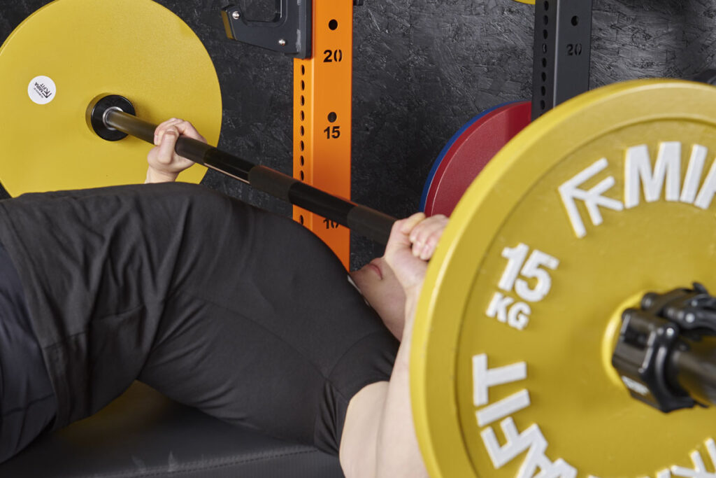 How To Do the Spoto Bench Press | Mirafit