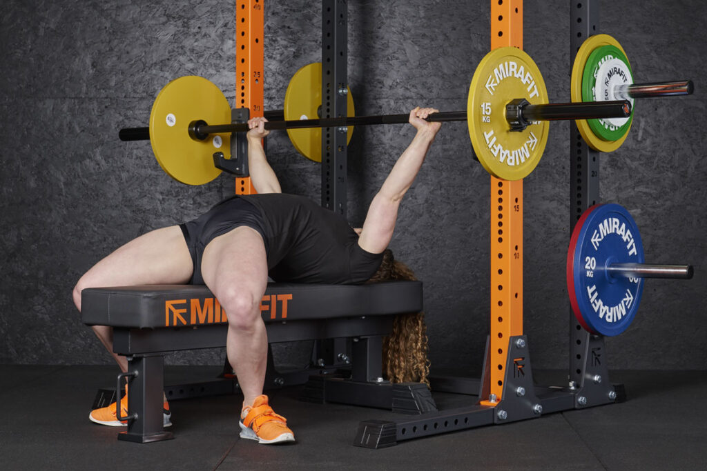 Powerlifting Bench vs Flat Weight Bench | Mirafit