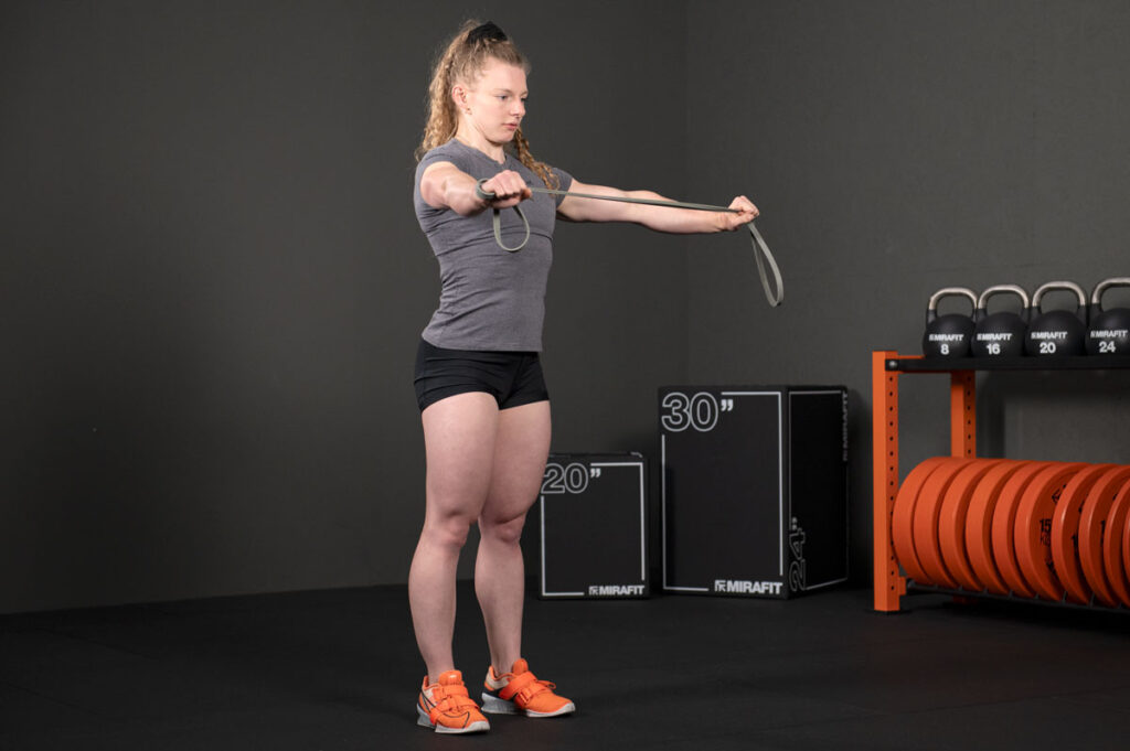 Upper Body Warm Up Exercises for Powerlifting | Mirafit