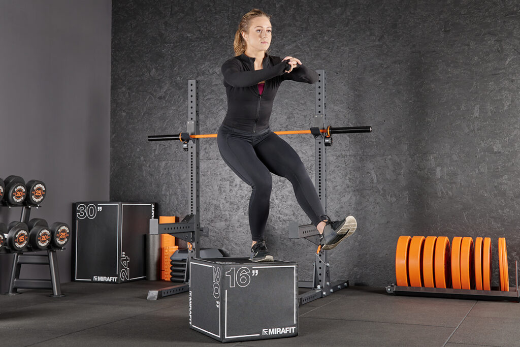 20 Best Bodyweight Exercises For A Lower Body Workout | Mirafit