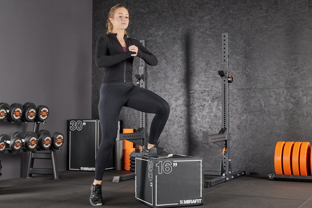 20 Best Bodyweight Exercises For A Lower Body Workout | Mirafit