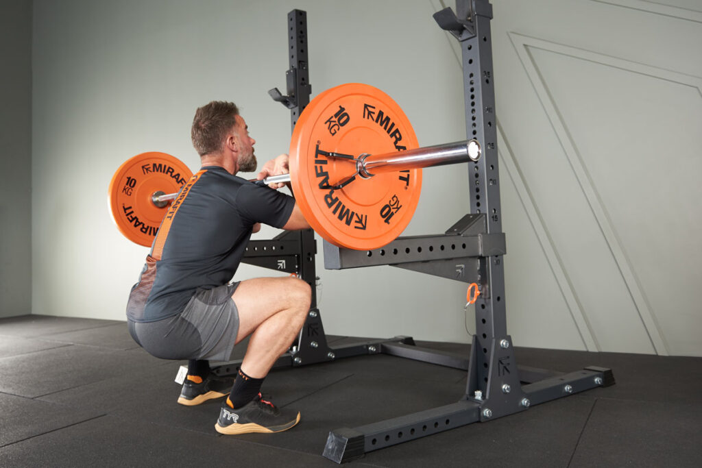 EZ Bar vs Straight Bar | Mirafit