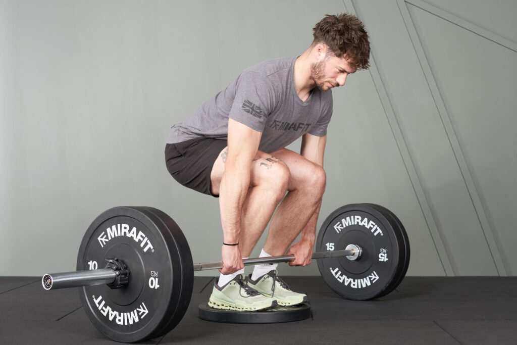 How To Perform Deficit Deadlifts | Mirafit