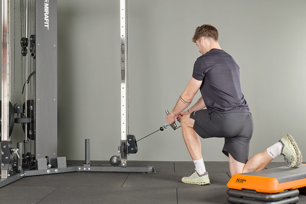 The 12 Best Lower Body Cable Exercises | Mirafit