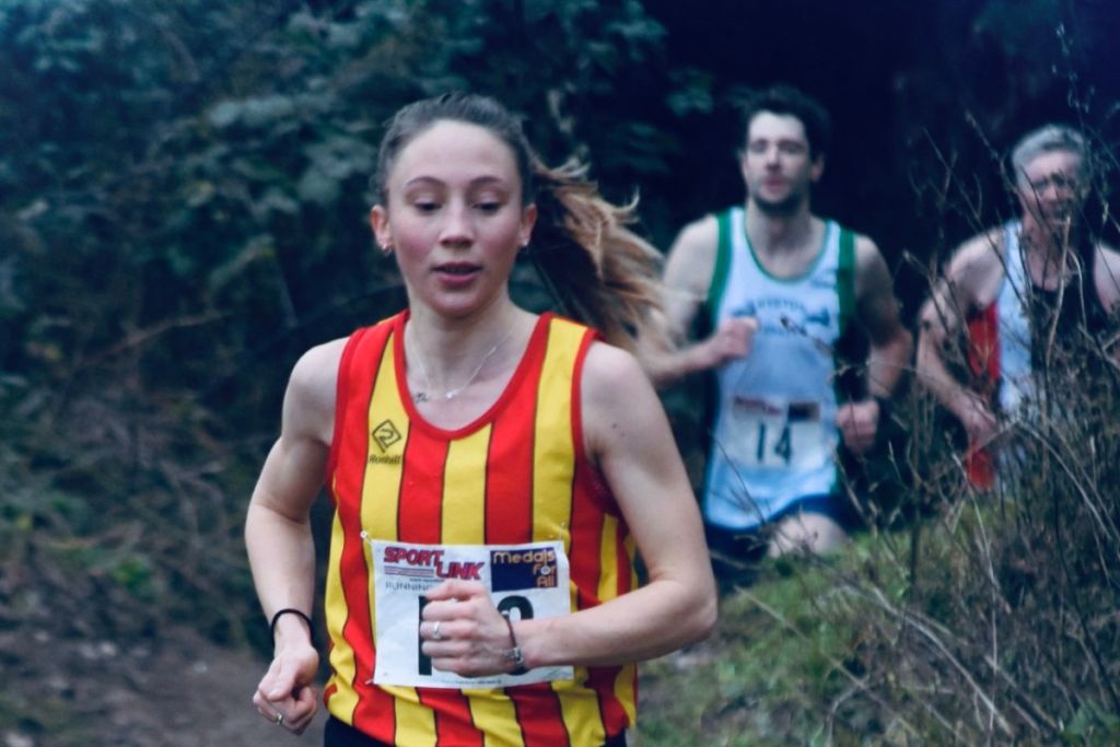 Strength Exercises For Runners With Team GB Athlete Iona Lake | Mirafit